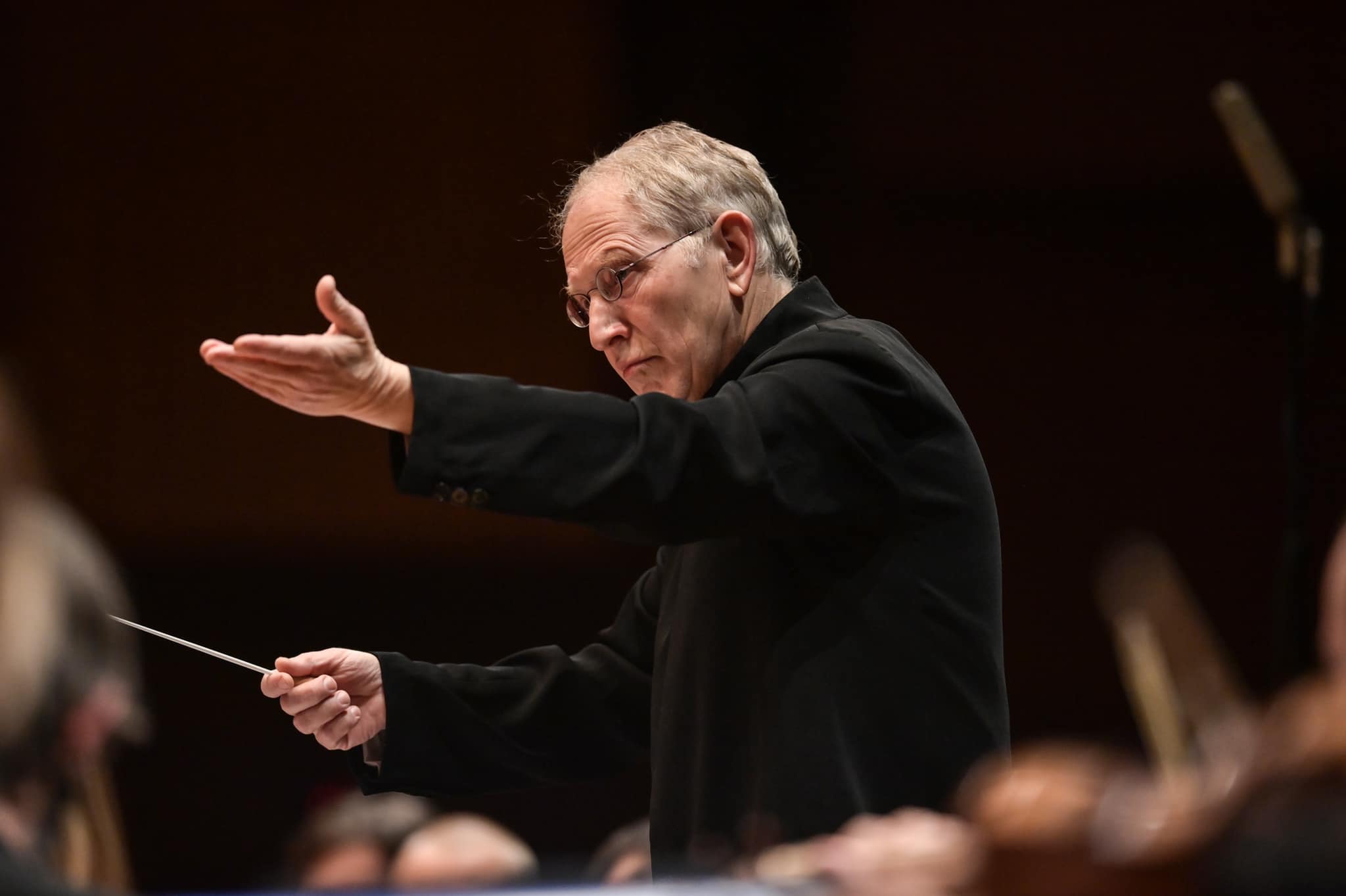 Shlomo conducts and plays in Bratislava with the Slovak Chamber ...